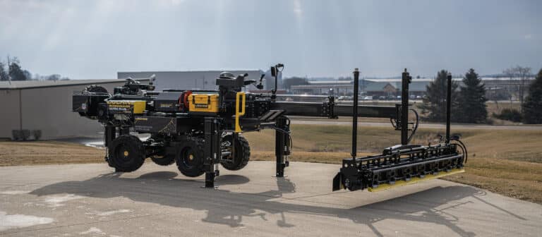 SCREEDSAVER ULTRA PLUS Laser-Guided Heavy-Duty Boom Operated Screed